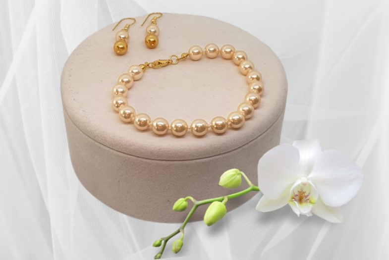 Jewellery Knotting Workshop Glass Pearls The Horton Epsom